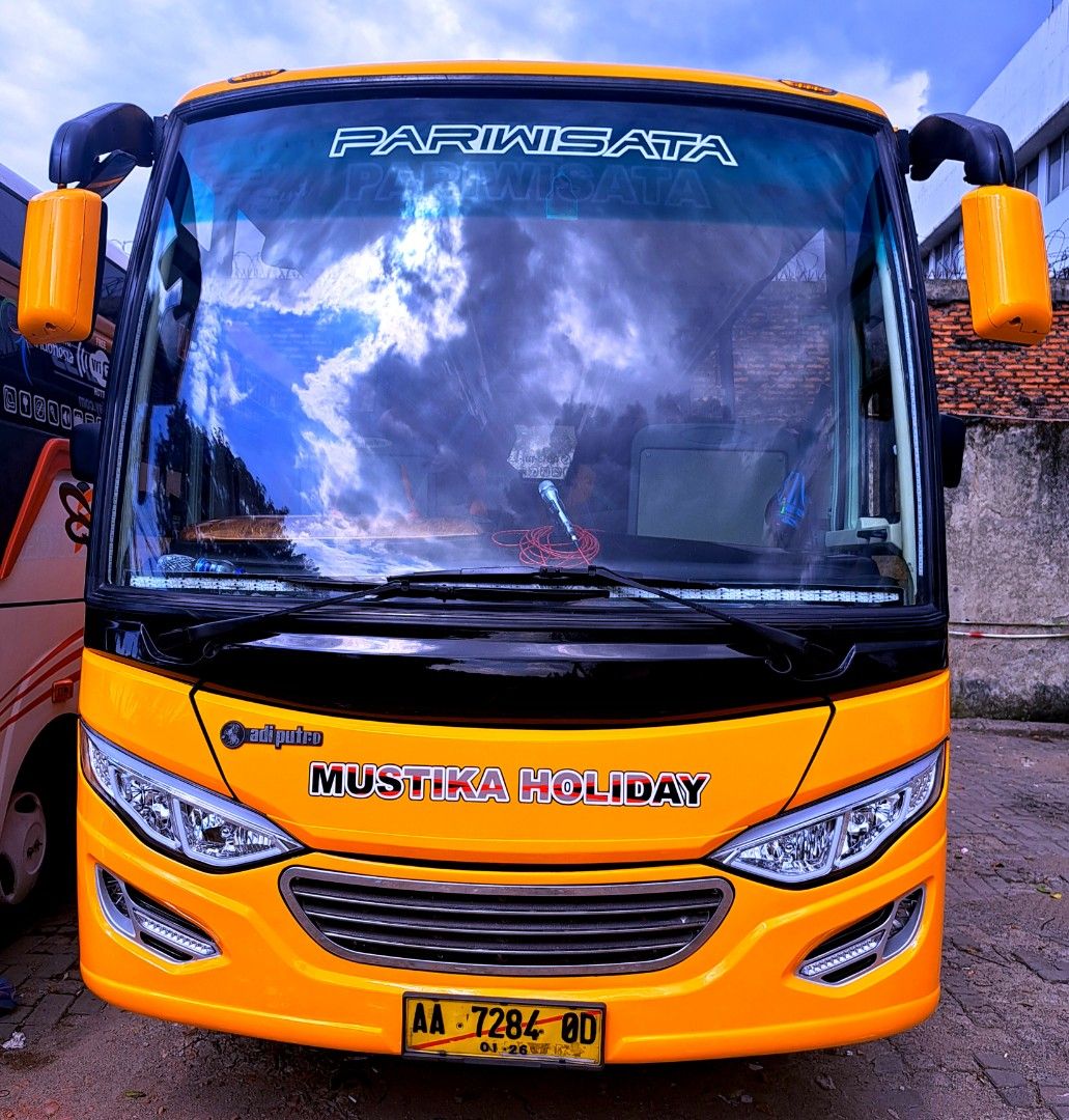 Sewa Bus Medium Murah Jakarta, Jasa, Lainnya di Carousell