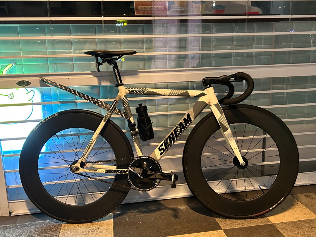 skream v3 frame, Sports Equipment, Bicycles & Parts, Bicycles on Carousell