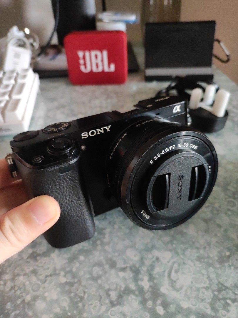 Sony a6000 apsc with kit lens F3.5-5.6 oss, Photography, Cameras on ...