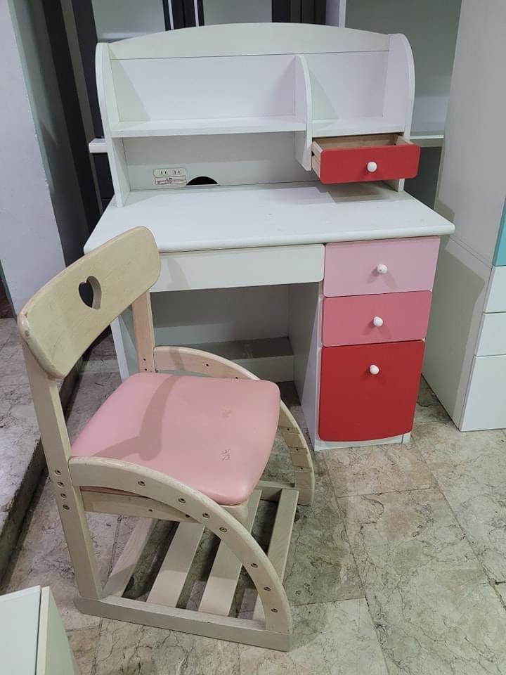 Study table Japan surplus on Carousell