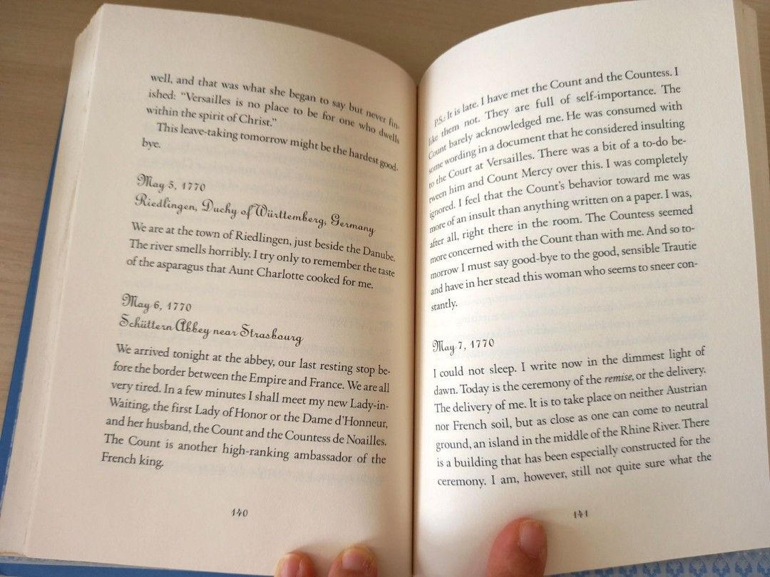 The Royal Diaries ~Marie Antoinette, 興趣及遊戲, 書本 & 文具, 小說 & 故事書 - Carousell