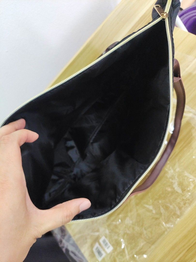 TRESemme labelled shoulder bag, Women's Fashion, Bags & Wallets ...