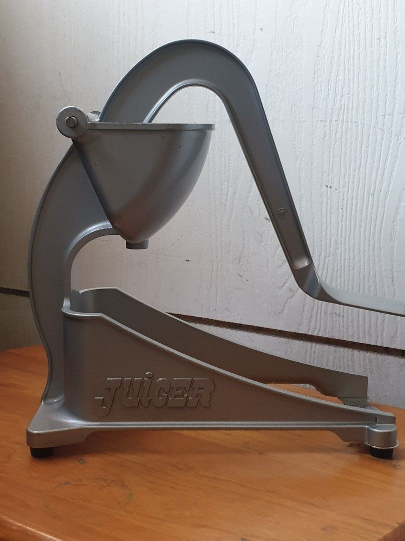 Vintage Tabletop Juicer Tokyo K.K ITO Co., Hobbies & Toys, Memorabilia ...