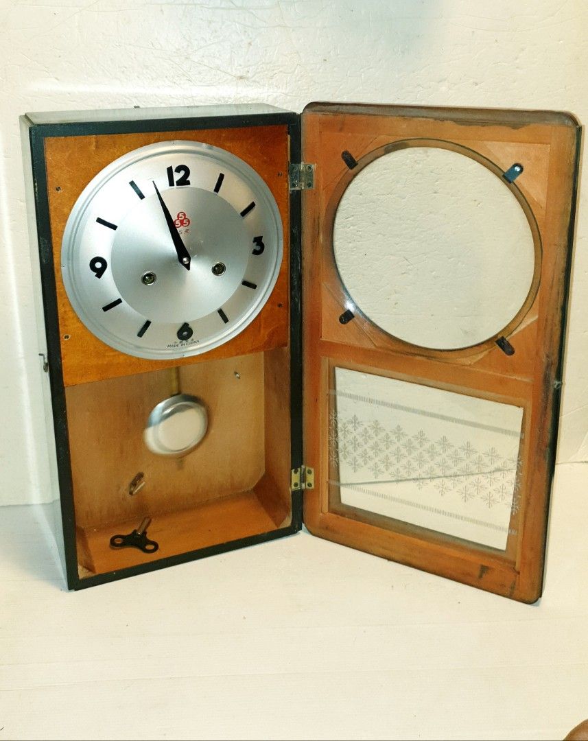 vintage wooden 555 pendulum wall clock 1, Furniture & Home Living, Home ...
