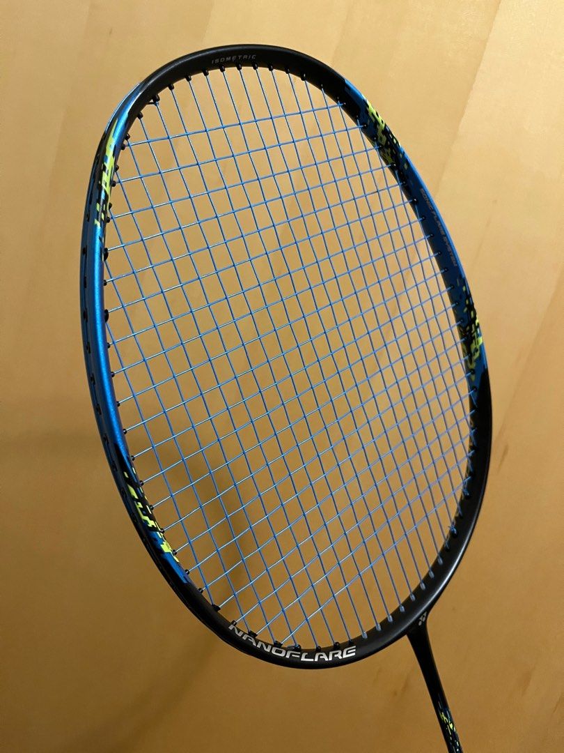 Yonex Nanoflare 700 Cyan, 運動產品, 運動與體育, 運動與體育 - 球拍和球類運動 - Carousell