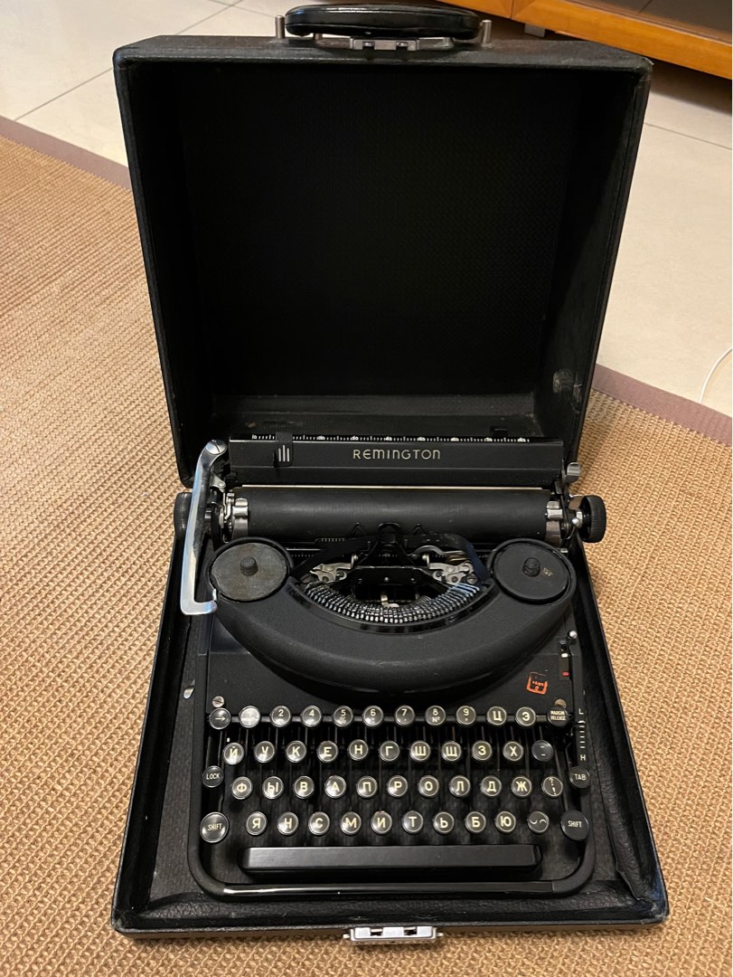 1930s Vintage Remington Typewriter, 興趣及遊戲, 收藏品及紀念品, 古董收藏 - Carousell
