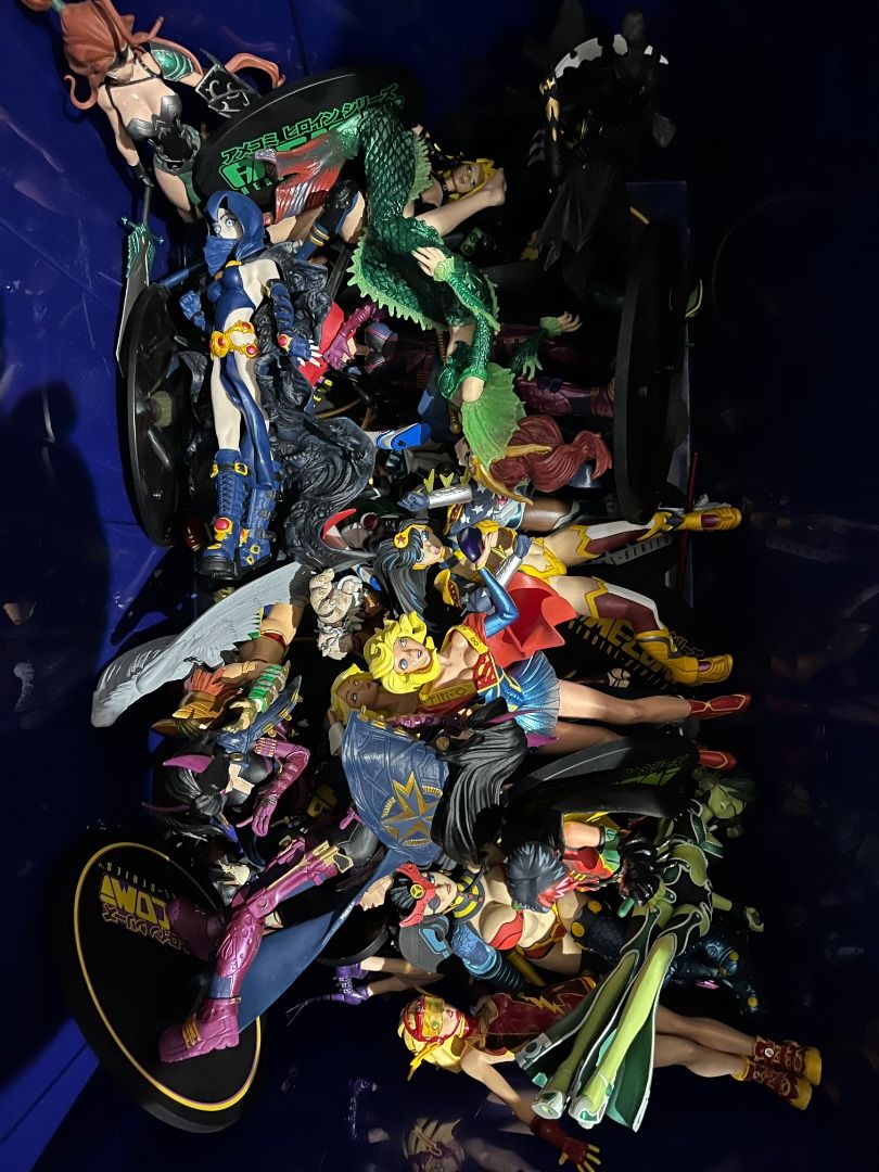 AME-COMI figures statues for sale wonder woman donna troy supergirl ...