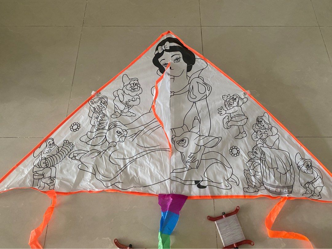 Snow White and the 7 dwarfs kite for sale at only $5 !!!, Sports ...