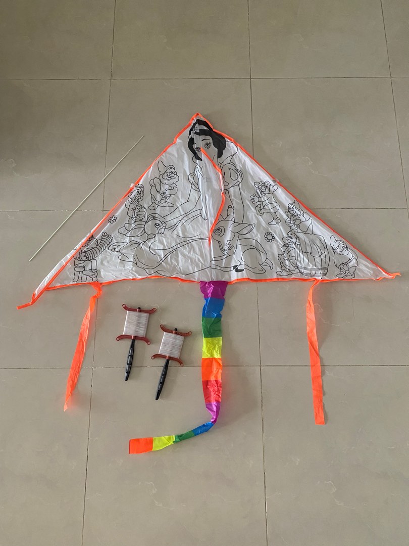 Snow White and the 7 dwarfs kite for sale at only $5 !!!, Sports ...