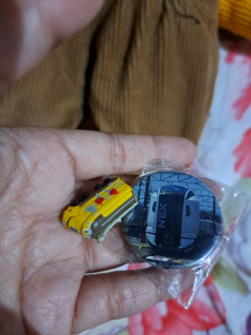 Bullet Train Diorama and Badge, Hobbies & Toys, Toys & Games on Carousell