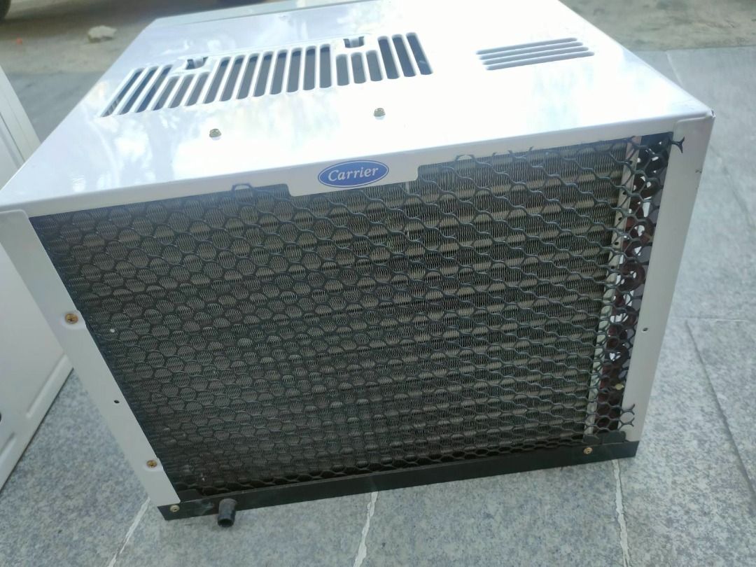 CARRIER - WINDOW TYPE AIRCON, TV & Home Appliances, Air Conditioning ...