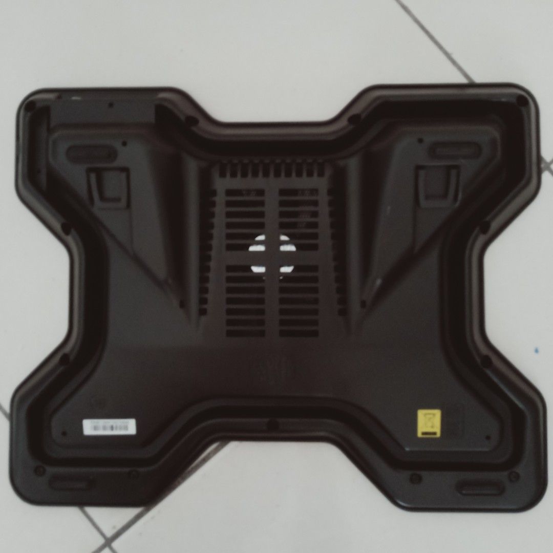 Cooler Master Notebook Laptop Cooler Fan, Computers & Tech, Parts ...