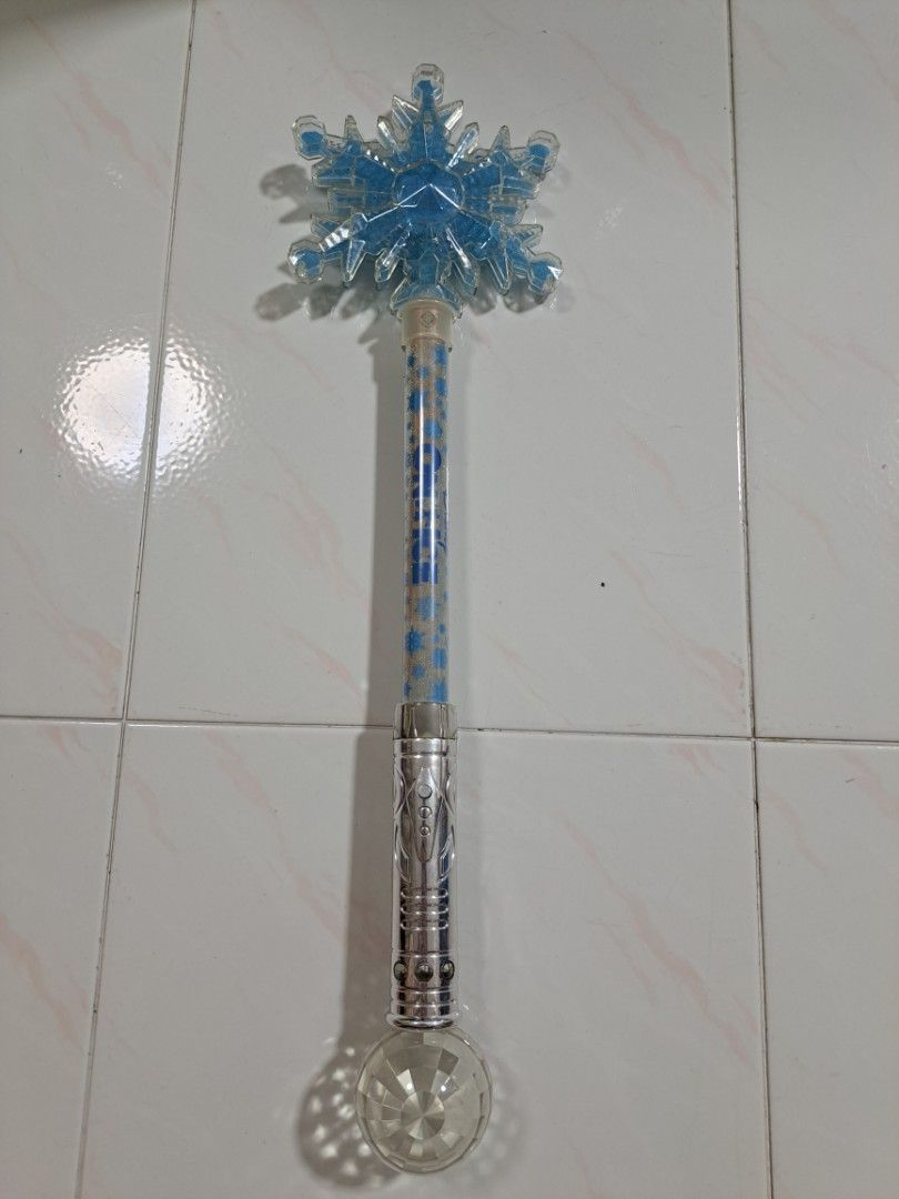 Disney Frozen Magic Wand, Babies & Kids, Infant Playtime on Carousell