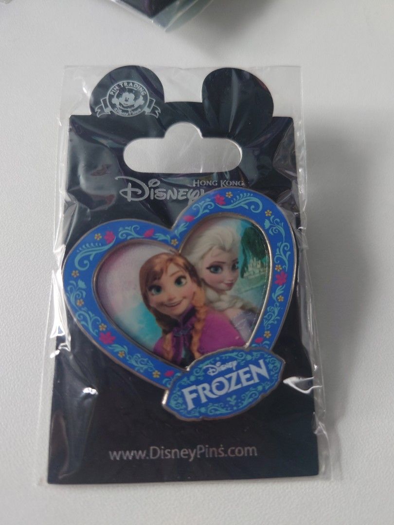 Disney Pins FROZEN elsa anna, 興趣及遊戲, 收藏品及紀念品, 明星周邊 - Carousell