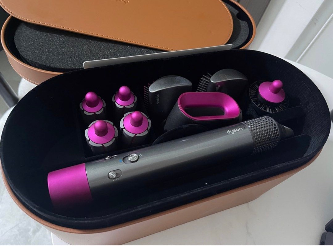 Dyson Airwrap Complete Set, Beauty & Personal Care, Hair on Carousell