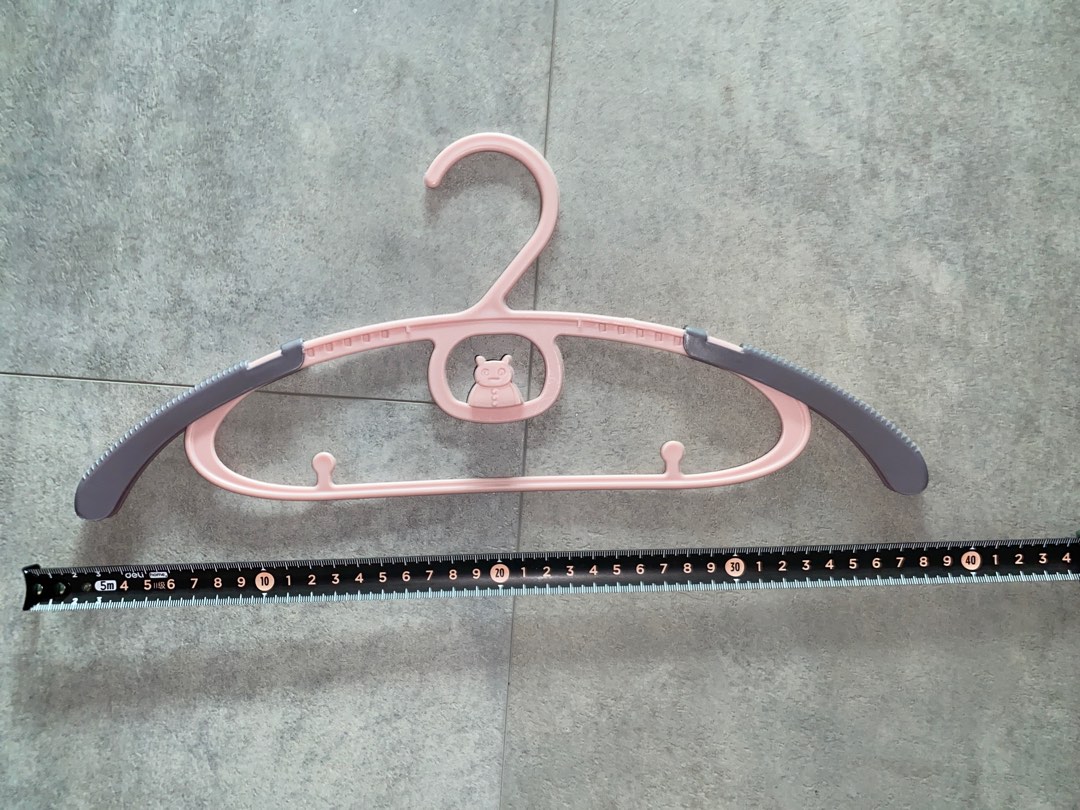 Extendable hangers, Furniture & Home Living, Home Improvement ...