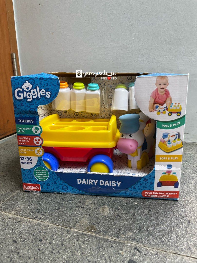 Giggles Funskool Dairy Daisy, Bayi & Anak, Mainan & Baby Walker di ...