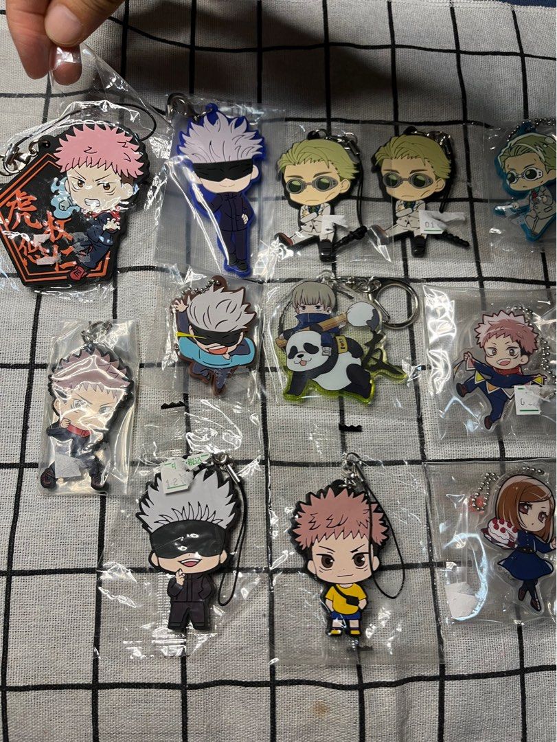 Jujutsu kaizen jujutsu kaisen rubber keychain, Hobbies & Toys ...