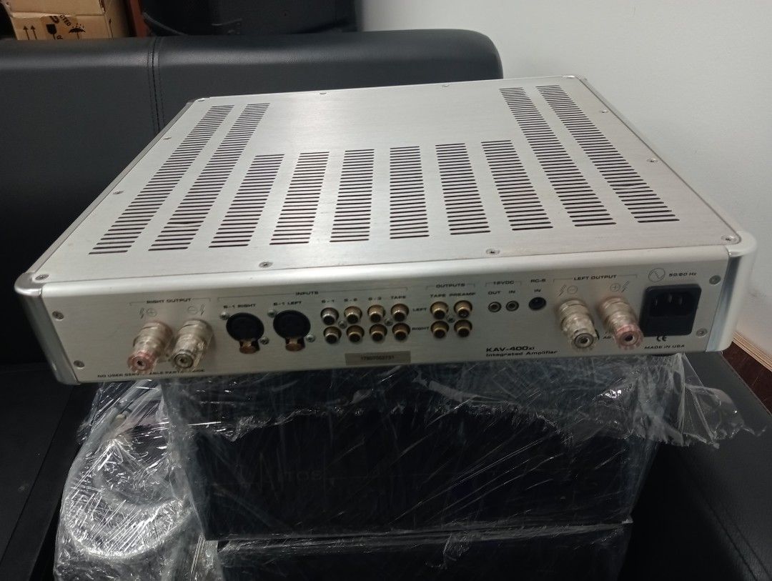 Krell 400xi integrated amp, Audio, Soundbars, Speakers & Amplifiers on Carousell