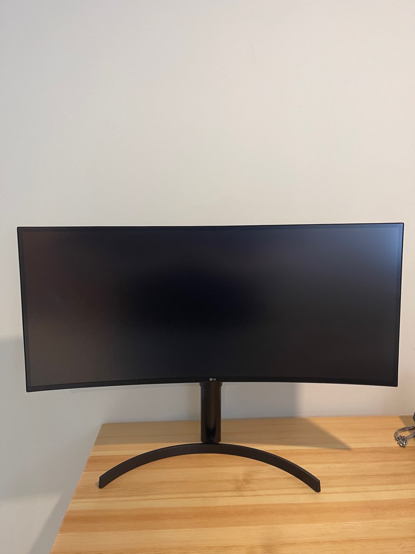 LG Ultra Wide 4K Monitor (USB C), Computers & Tech, Parts & Accessories ...