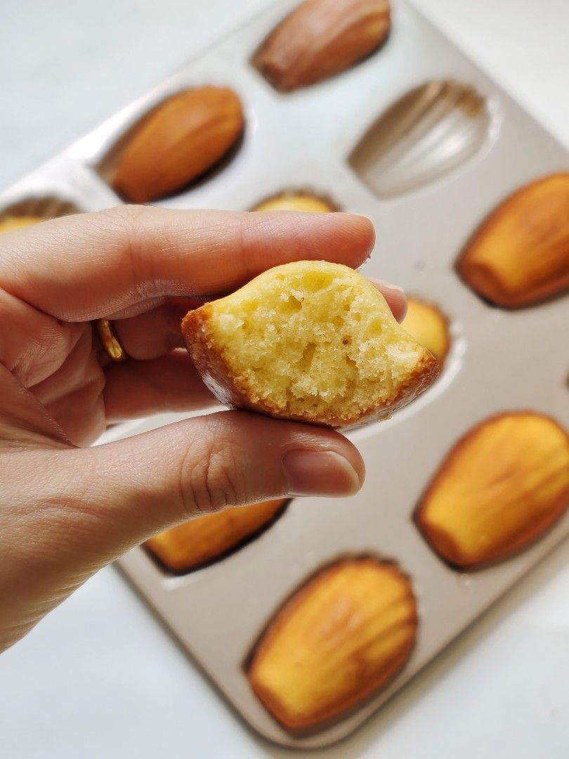 Madeleine | Classic vanilla | Assorted, Food & Drinks, Homemade Bakes ...