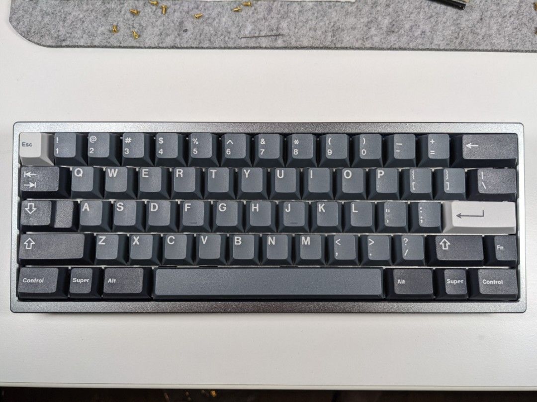 Maggio 60 Custom Keyboard Silver, Computers & Tech, Parts & Accessories ...