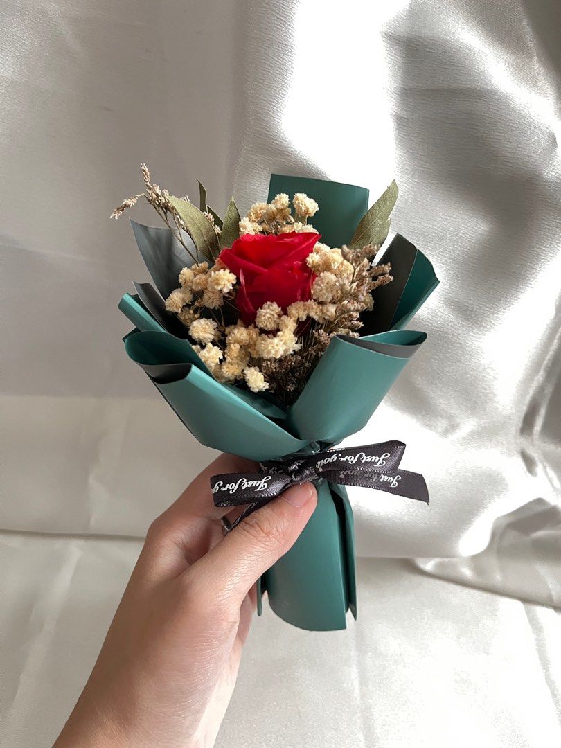 Mini Rose Preserved Flower Bouquet with fairy lights, Hobbies & Toys ...