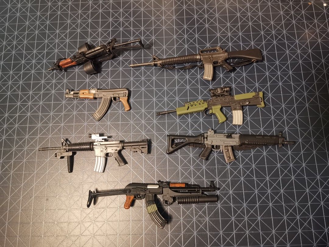 Miniature guns for 12 inch figures, Hobbies & Toys, Toys & Games on ...