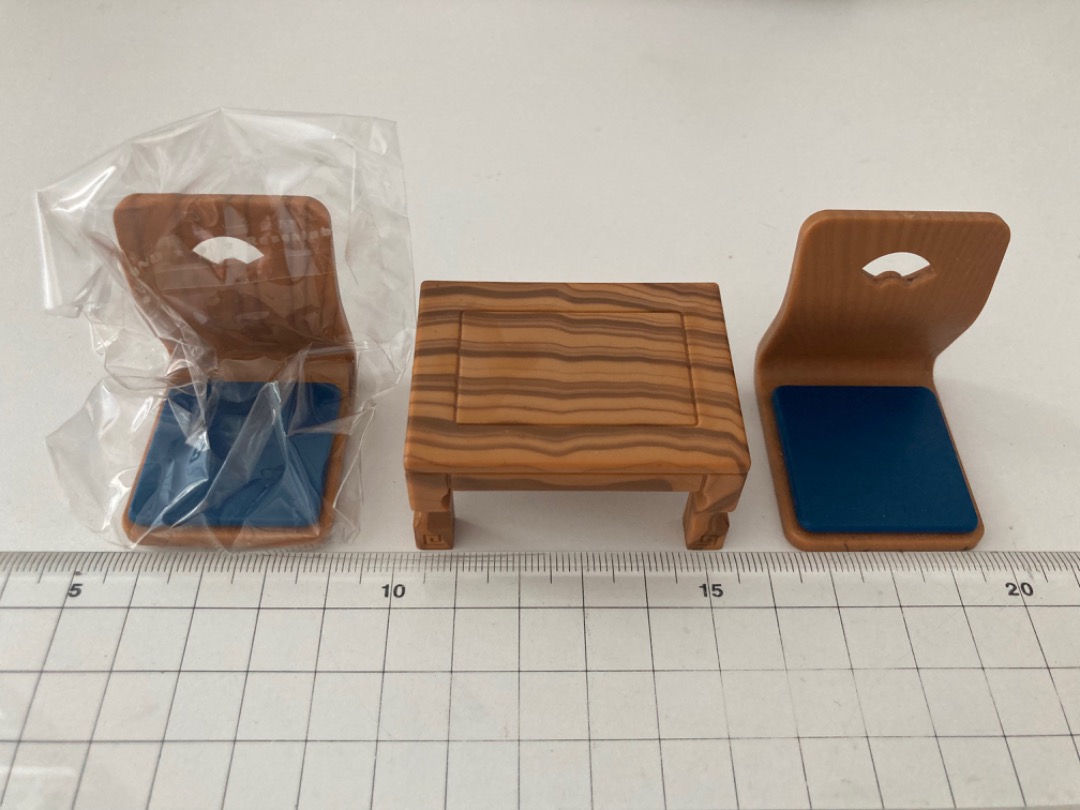 *Miniature toy* Japanese table and chairs set J dream capsule toy ...