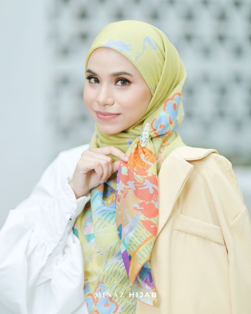 [New] Joy Lemonade #MinazHijab, Women's Fashion, Muslimah Fashion, Hijabs on Carousell