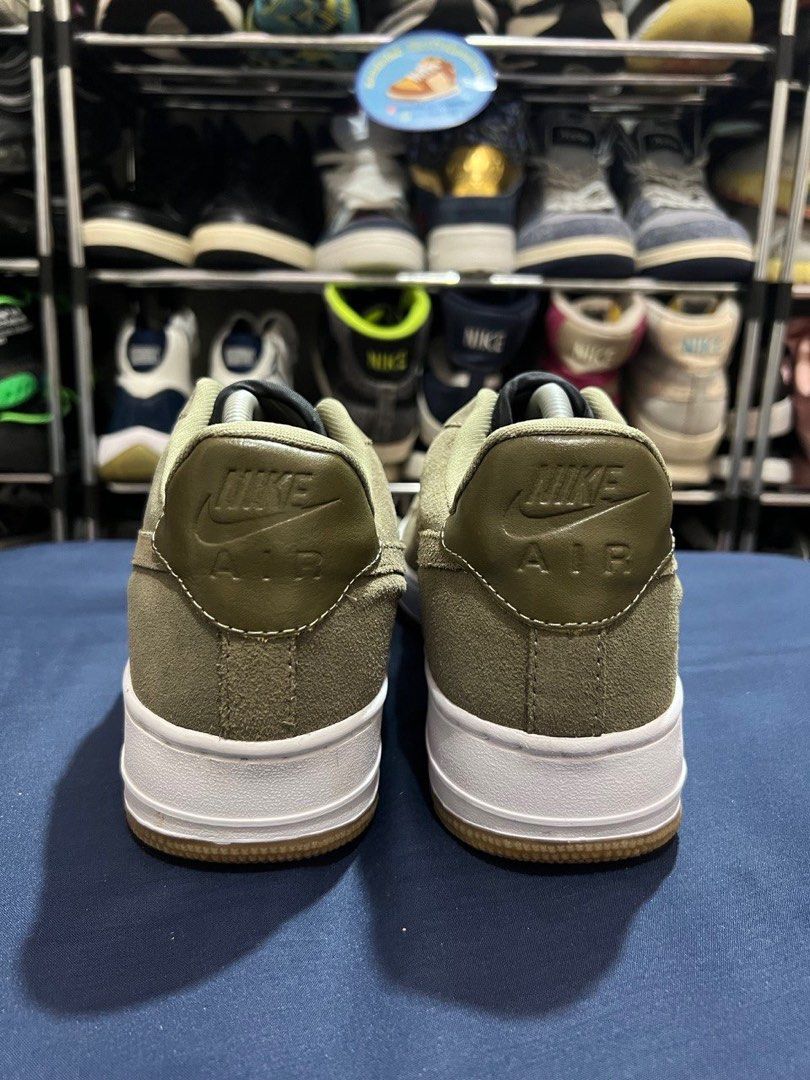 Nike Air Force 1 Dark Green Gum, Fesyen Pria, Sepatu , Sneakers di ...