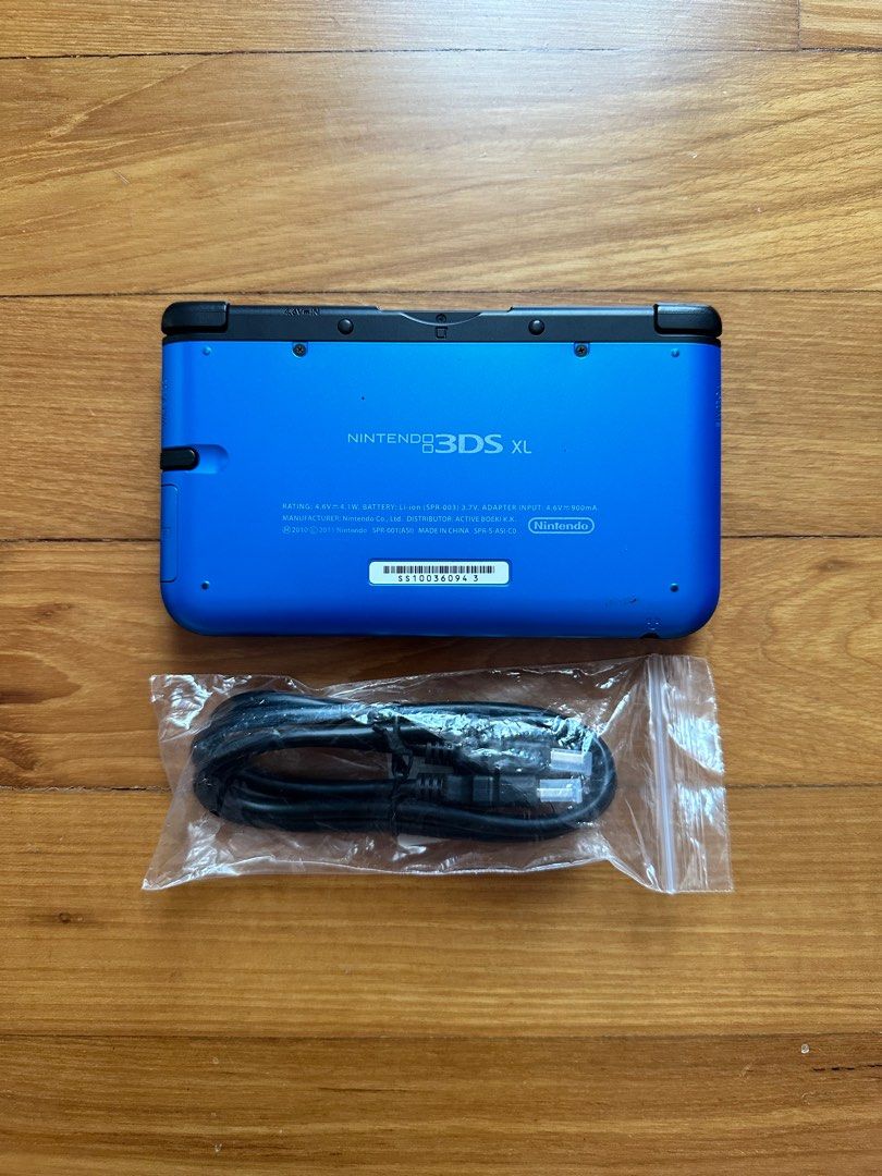 Nintendo 3DS XL - Electric Blue, Video Gaming, Video Game Consoles ...