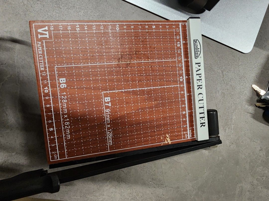 Paper cutter suremark, Hobbies & Toys, Stationery & Craft, Craft ...