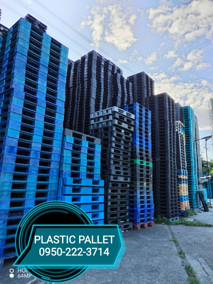 Plastic Pallet, Commercial & Industrial, Construction Tools & Equipment on Carousell