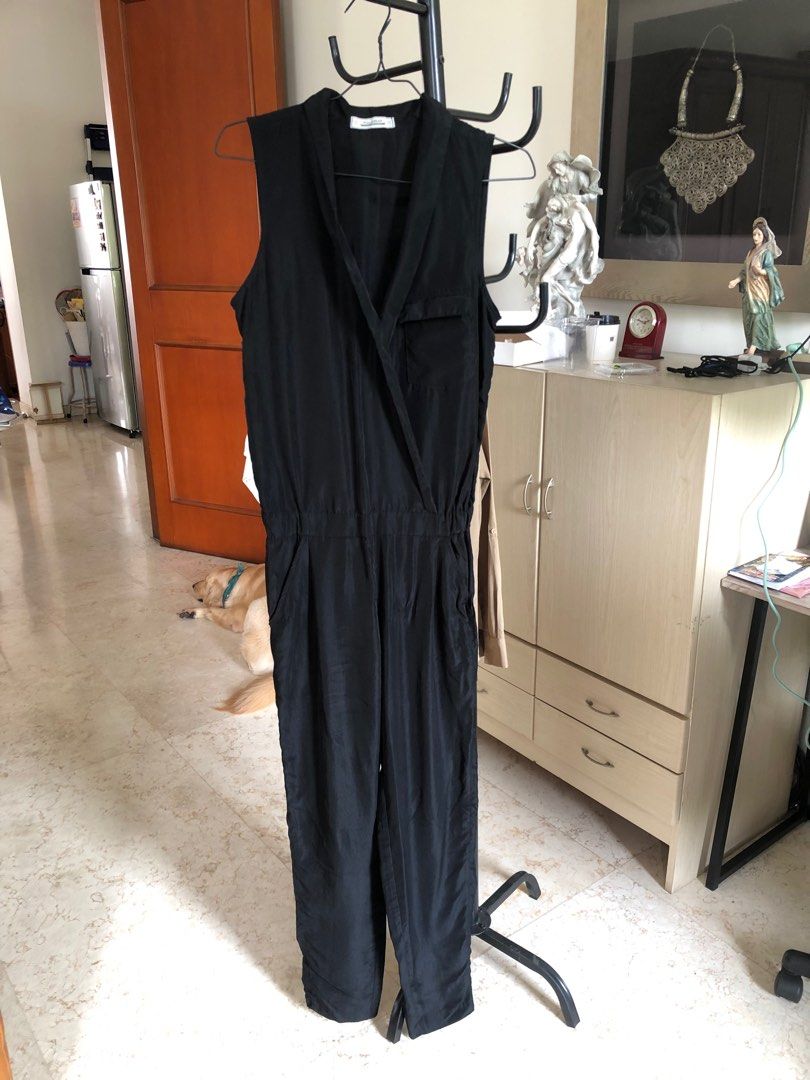 PULL & BEAR all black jumpsuit, Fesyen Wanita, Pakaian Wanita, Jumpsuits di Carousell