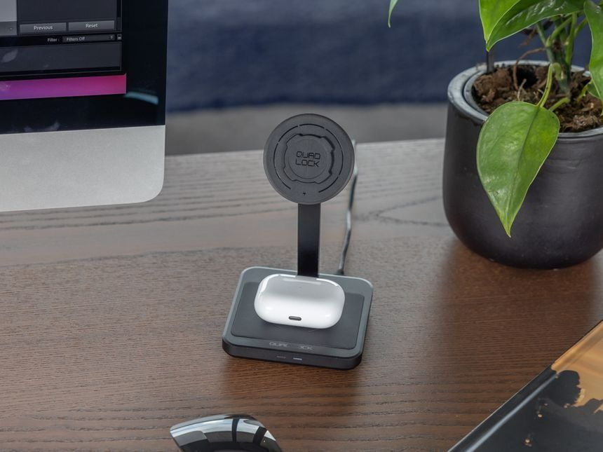 Quad Lock MAG Dual Desktop Wireless Charger, Mobile Phones & Gadgets ...