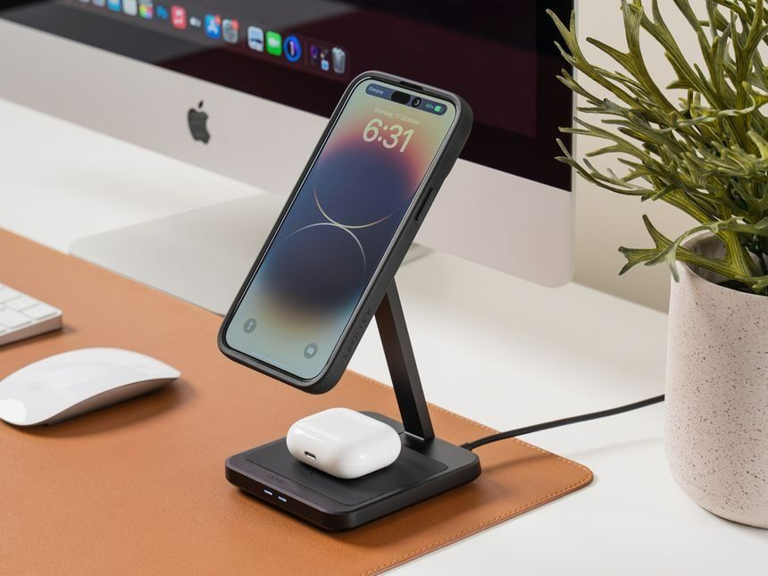 Quad Lock MAG Dual Desktop Wireless Charger, Mobile Phones & Gadgets ...