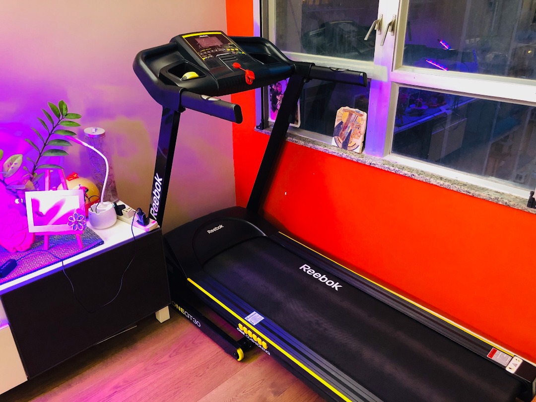 Reebok (ONE GT30) 跑步機, 運動產品, 運動與健身, 運動與健身 - 有氧健身器材 - Carousell