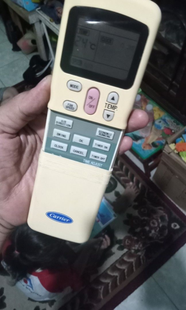 RemotE aC meRK CarriEr R11CG/E, Elektronik, Lainnya di Carousell