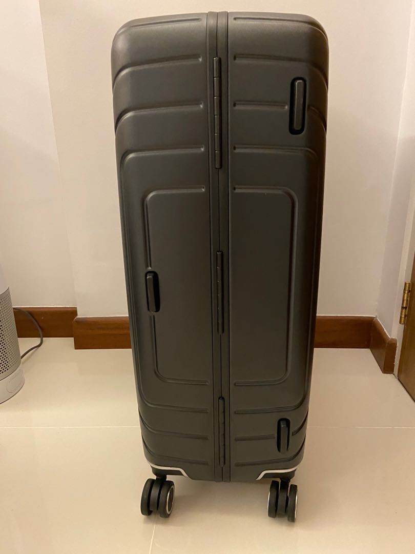 Samsonite Lite-Frame Spinner 75/28, Hobbies & Toys, Travel, Luggage on ...