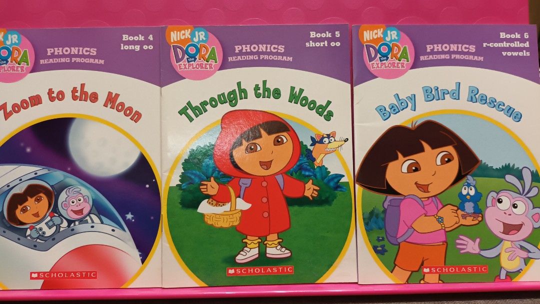 Scholastic - Dora Phonics Reading Program (Book 1 - 12), 興趣及遊戲, 書本 & 文具 ...