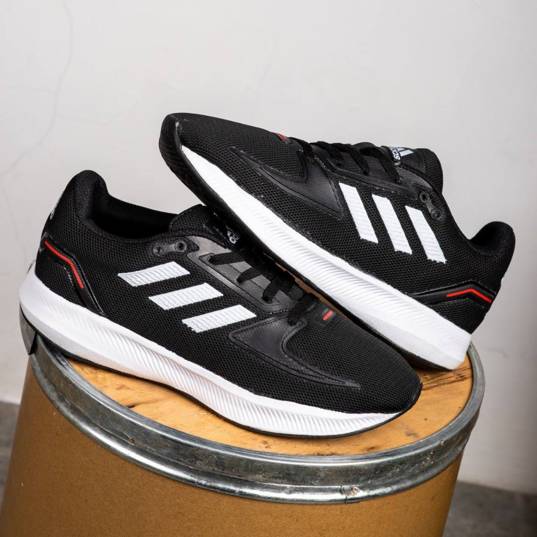 SEPATU ADIDAS RUN RUNNING FALCON BLACK WHITE ORIGINAL 100%, Fesyen Pria ...