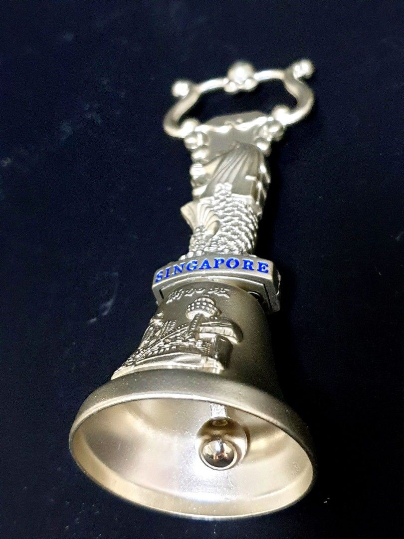Singapore souvenier Merlion globe pewter collection educayional ...