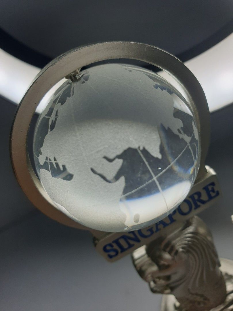 Singapore souvenier Merlion globe pewter collection educayional ...