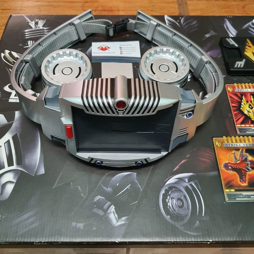 CSM Kamen Rider Ryuki V Buckle + CSM Dragvisor + CSM Kamen Rider Ryuki ...