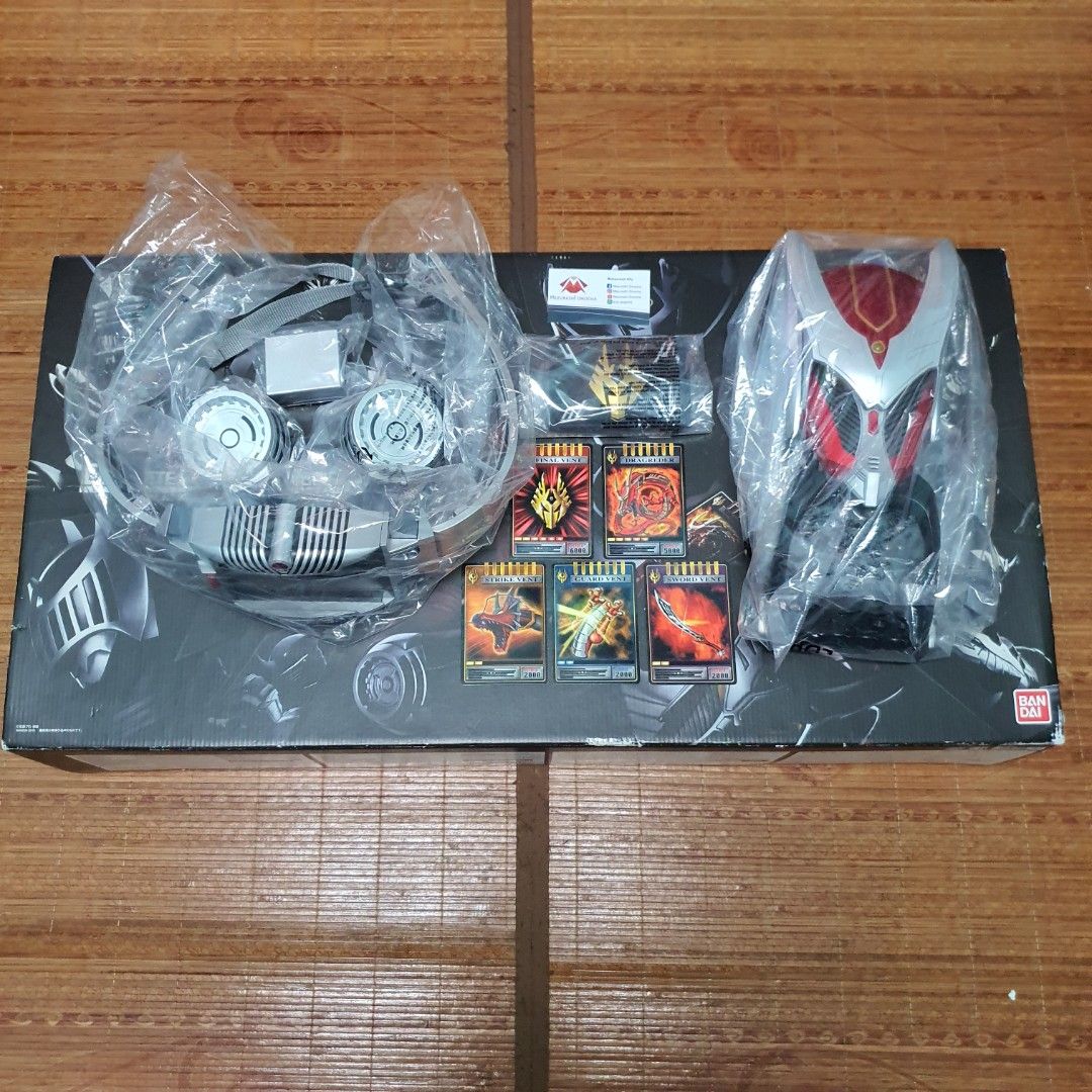 CSM Kamen Rider Ryuki V Buckle + CSM Dragvisor + CSM Kamen Rider Ryuki ...