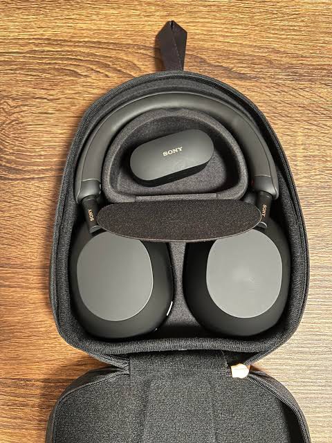 Sony WH1000-XM5, Audio, Headphones & Headsets on Carousell