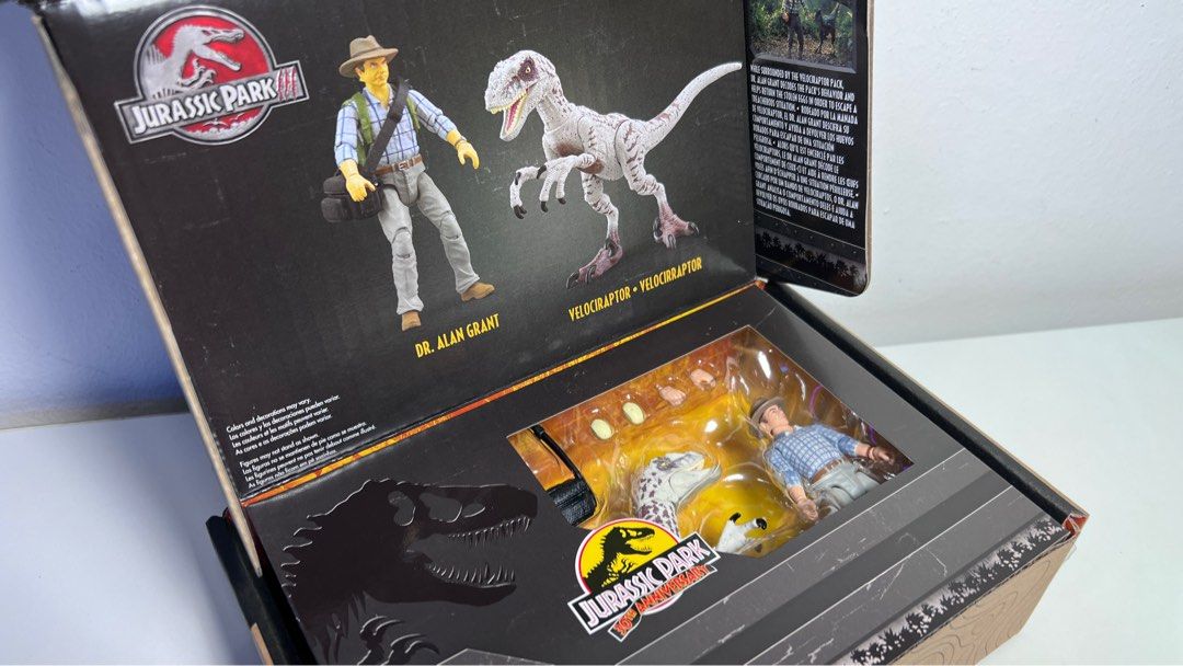 SUPER RARE! Hammond Collection Alan Grant & Velociraptor Set, Hobbies ...