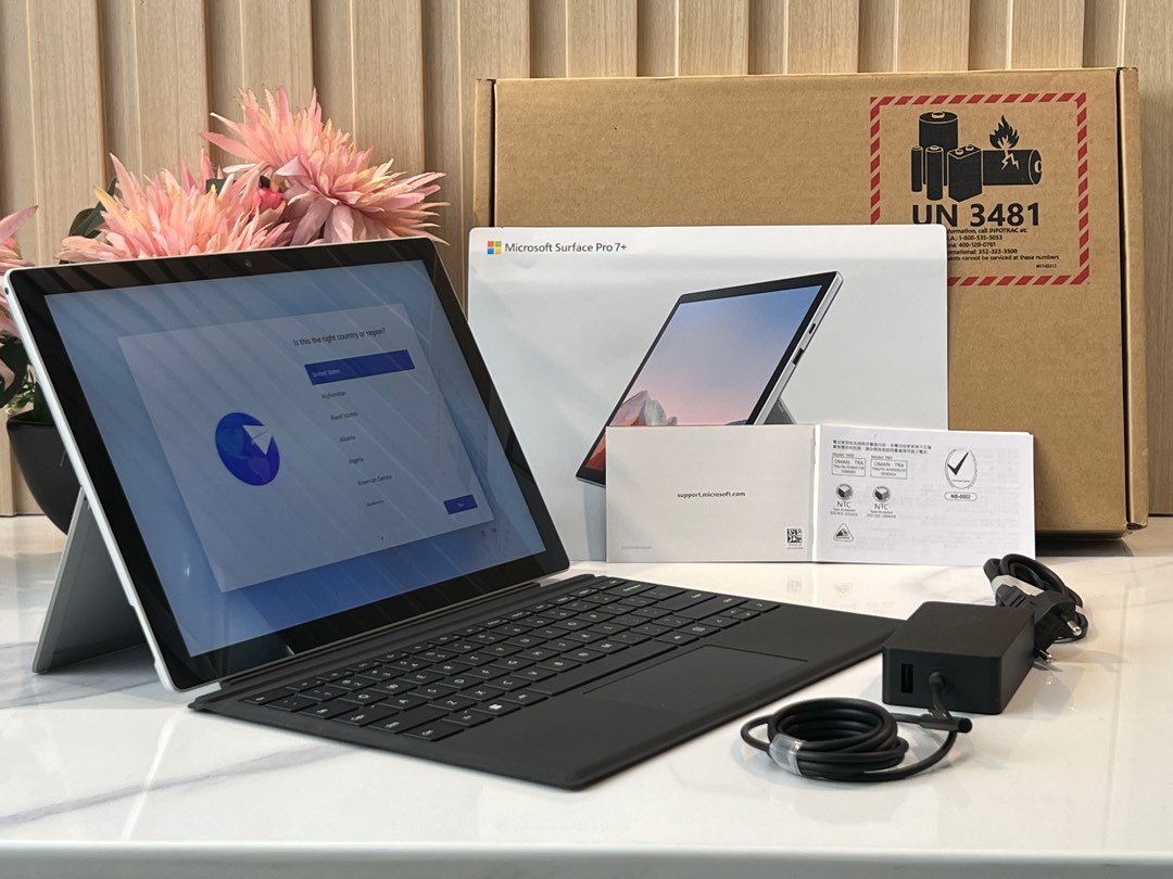 Surface Pro 7+ i5-11th Gen 8GB RAM 256GB SSD QHD+ Touch-screen 2 in 1 ...