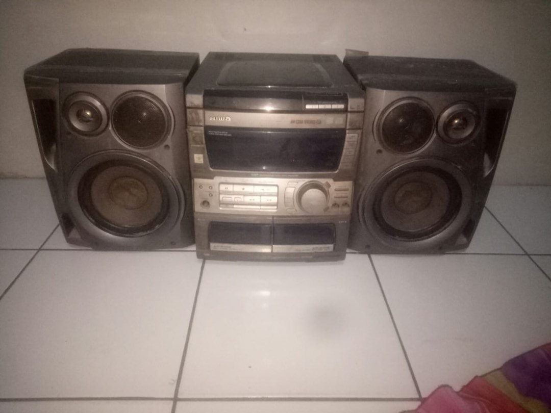Tape compo aiwa, Elektronik, Lainnya di Carousell